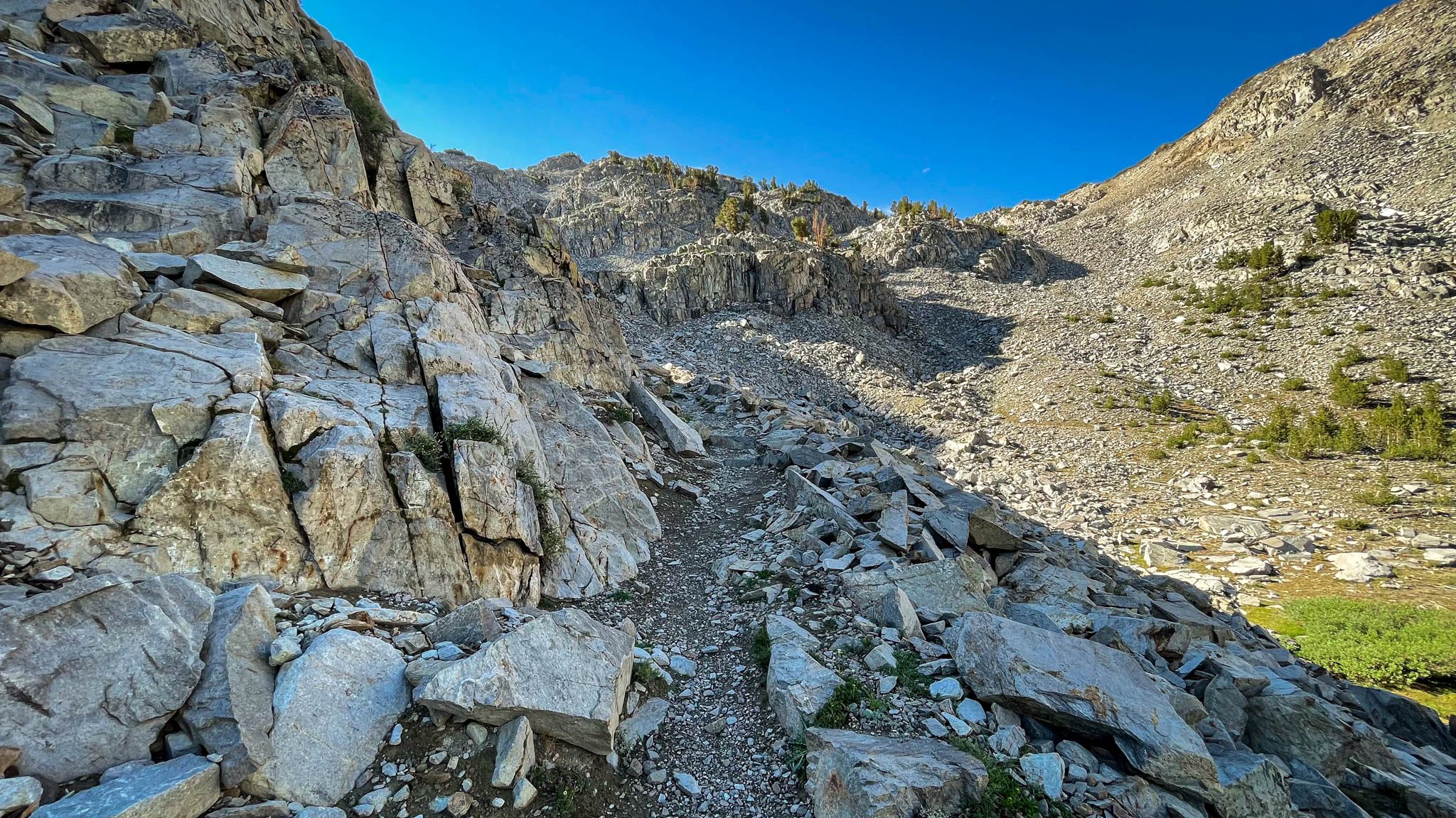How to Hike the Duck Pass Trail in Mammoth Lakes, CA