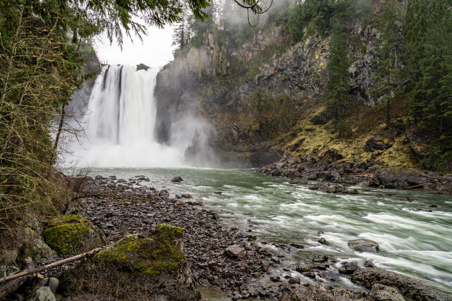 15 Incredible Waterfalls in Washington For Your Bucket List