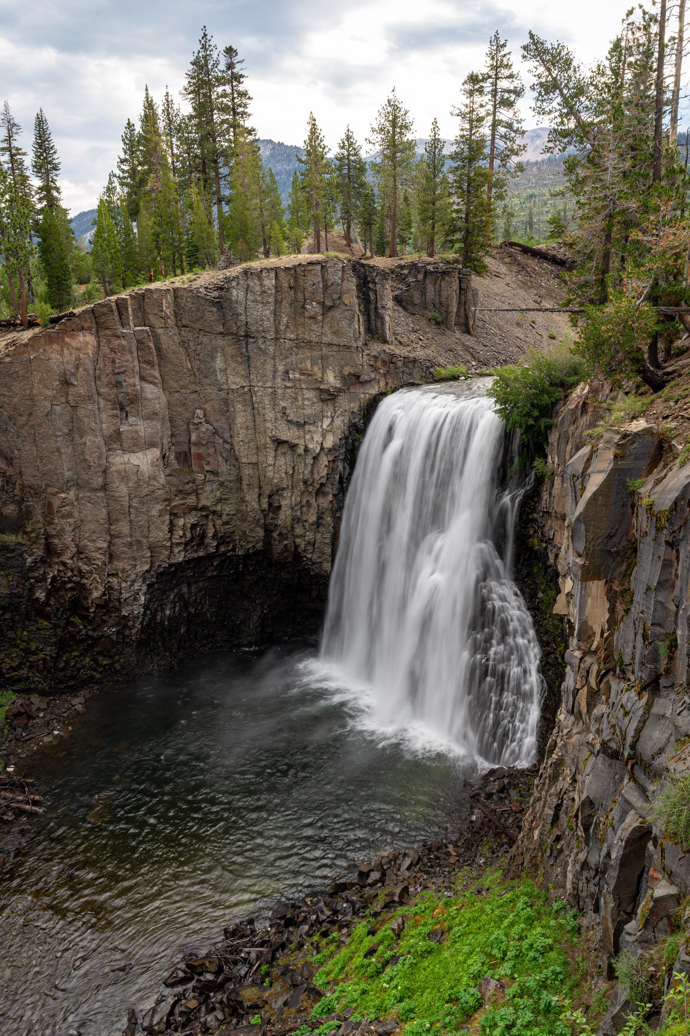 9 Outrageously Beautiful Hikes in Mammoth Lakes